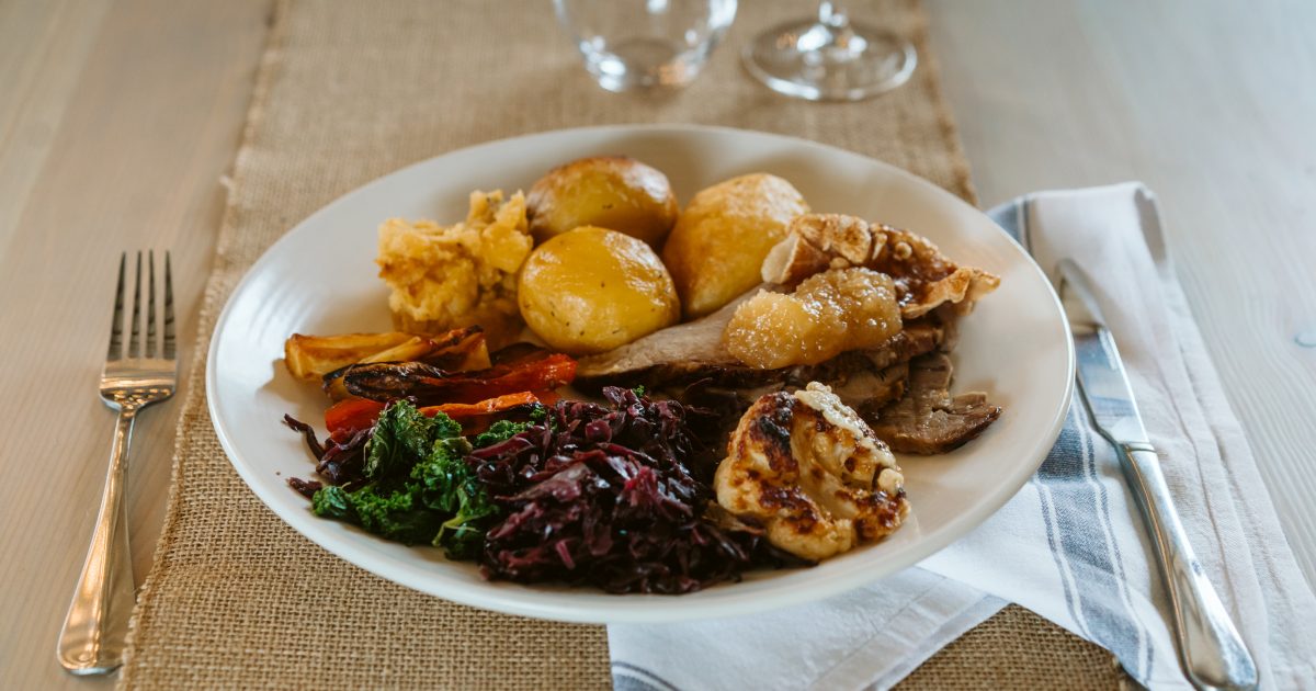 Why should we keep Sunday Lunch traditions alive?: Ideal Collection