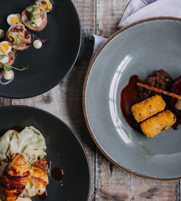 Traditional Pub Dining | The White Horse: Ideal Collection